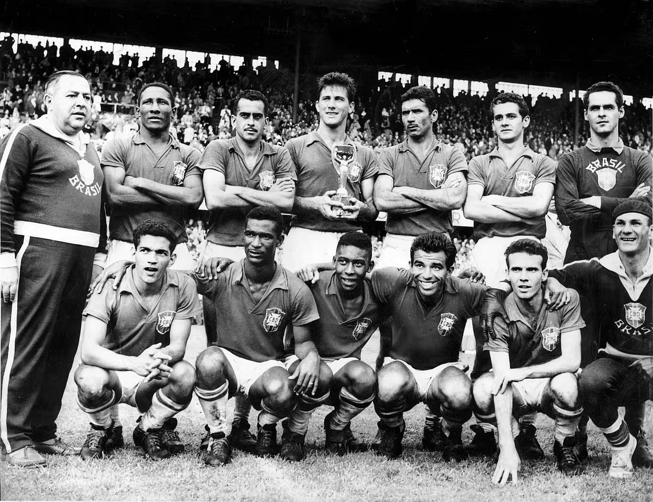 História dos Mundiais. Em 1958, primeiro título do Brasil mostrou ao ...