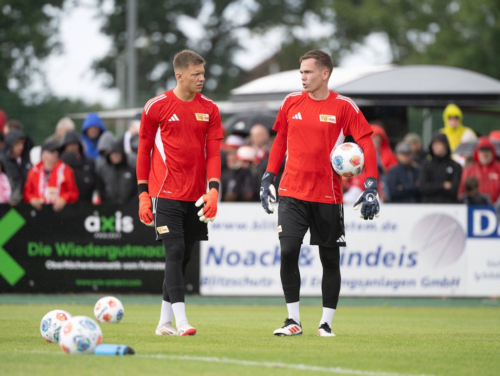 Antwort auf den Torwartmangel: Hansa Rostock holt Ersatzkeeper vom 1 ...