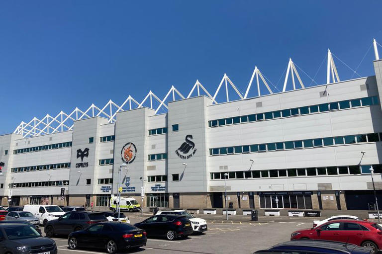 Swansea City wants huge fan park where fans can pour their own pints