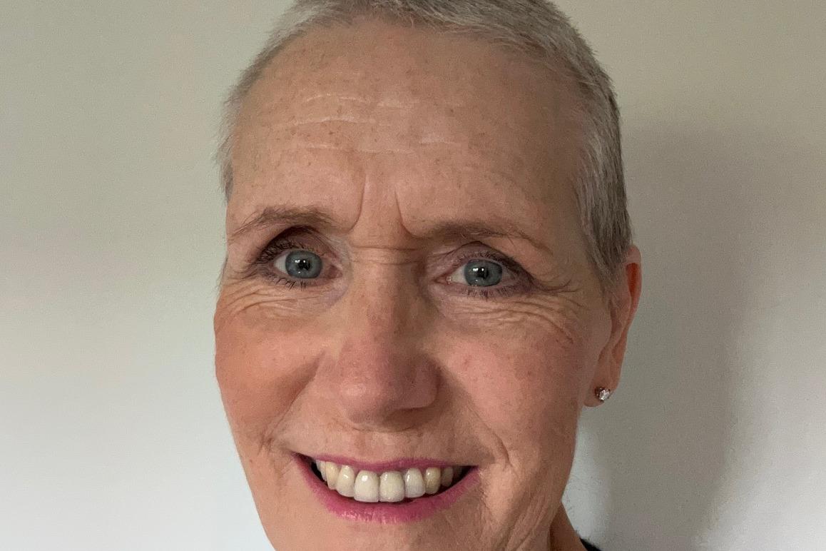 Woman's pub head shave raises £4k for cancer charity
