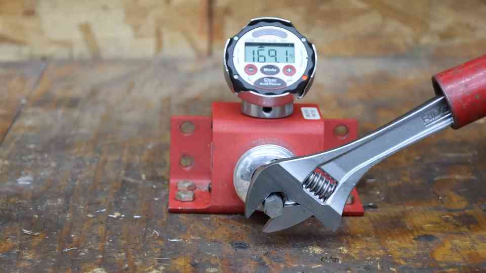 Snap-on vs Harbor Freight vs GearWrench - Which wrench wins?