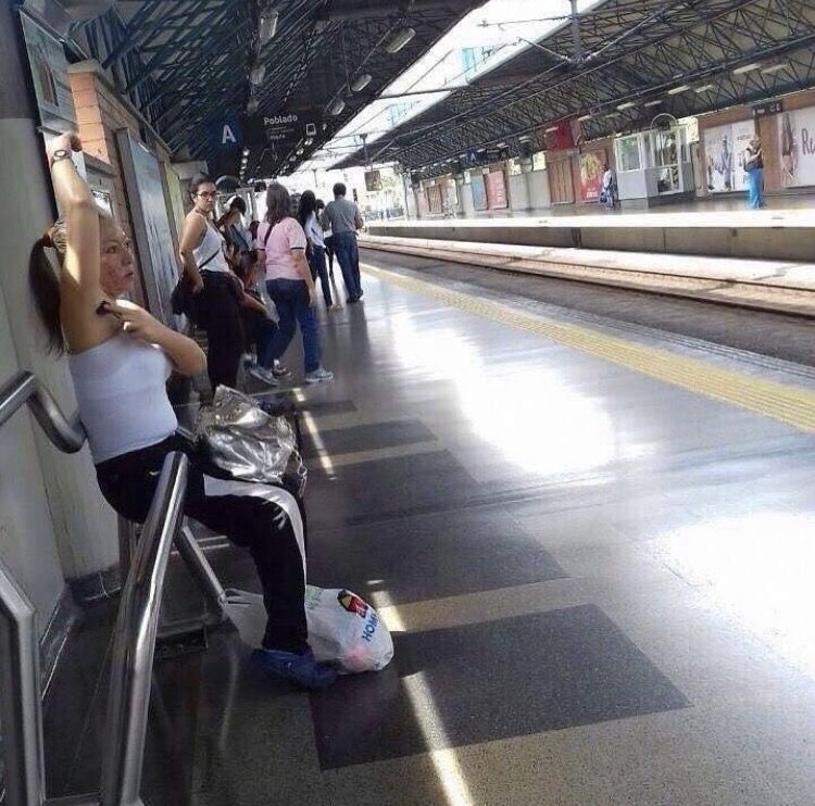 20 photos where common sense would like a word