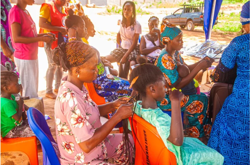 Monarch’s wife supports widows to honour late Ogun traditional ruler