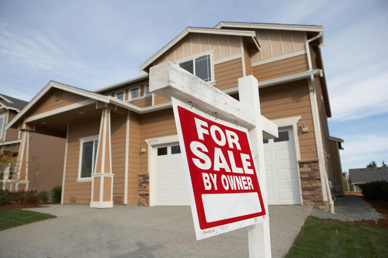 What is current mortgage interest rate today? How do FHA loans work?