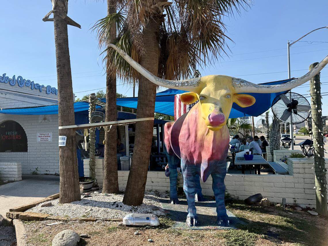 J&J Oyster Bar is closing, but its longhorn is moo-ving to a new Fort ...