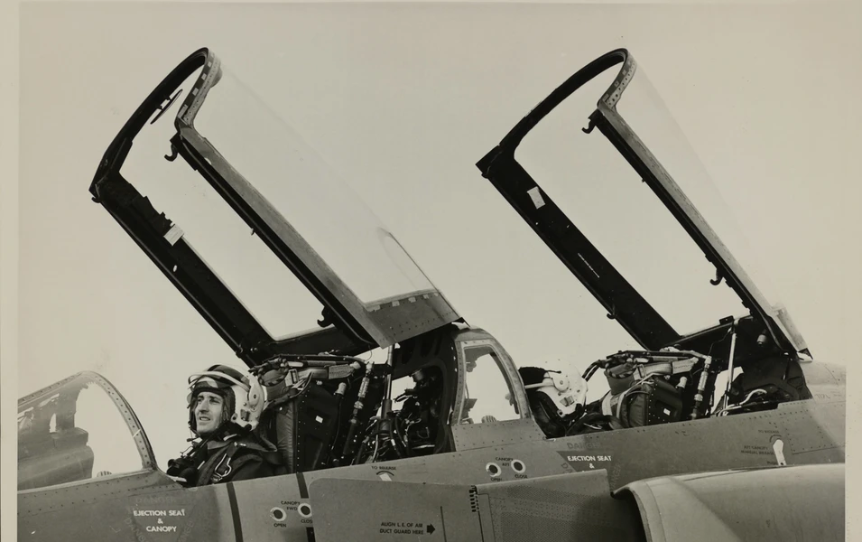 RAF Phantom XV490 cockpit to leave Newark after decade