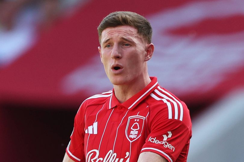 Man Utd admit defeat in Elliot Anderson transfer race as Man City set ...