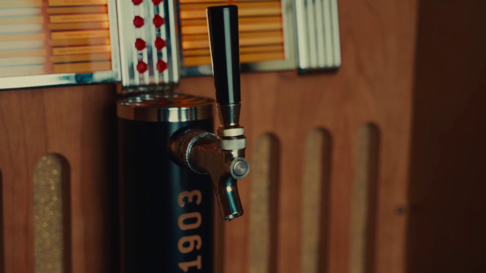 Miller High Life turns jukebox into working beer keg for summer auction