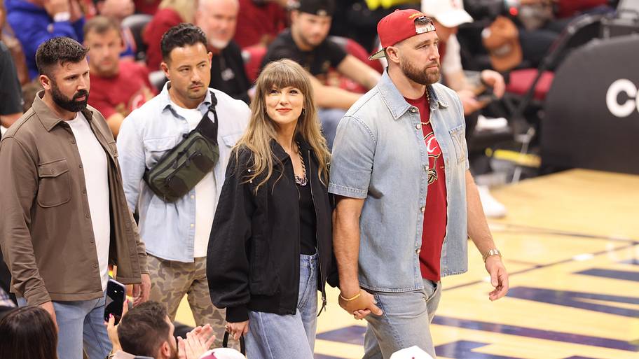 Travis Kelce had a very sweet reason for bringing Taylor Swift to the ...