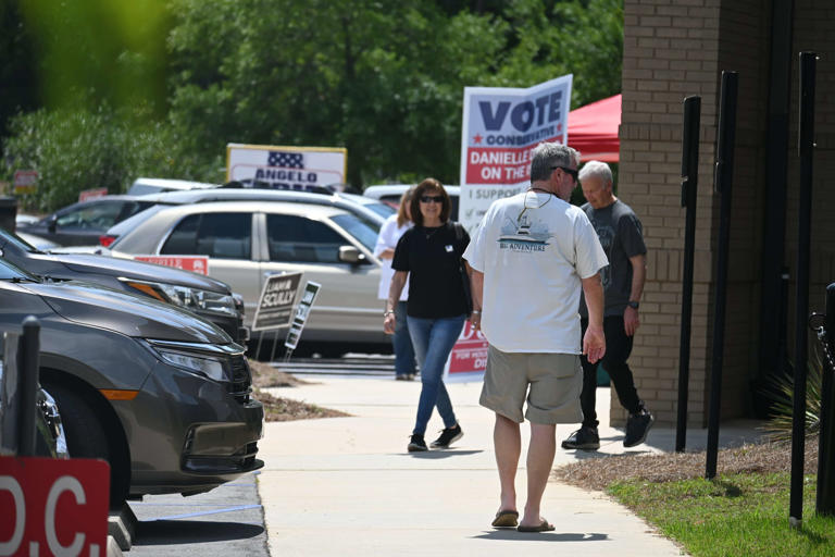 In major move, judges block change to Alabama voting maps after ...