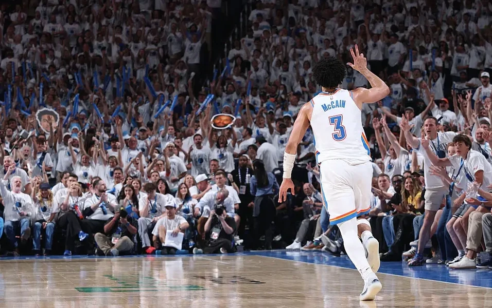 McCain’s breakout start lifts Thunder past Spurs in Game 5