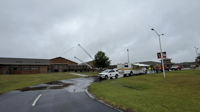 Anderson Fire Department responds to fire at McCormick Co. high school