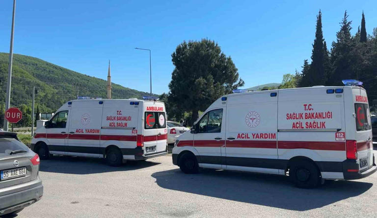 Samsun’da SUV ile otomobil çarpıştı: 1’i çocuk 2 yaralı