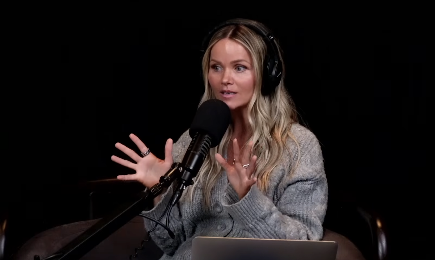 Bobby and Amy read mean messages sent by listeners