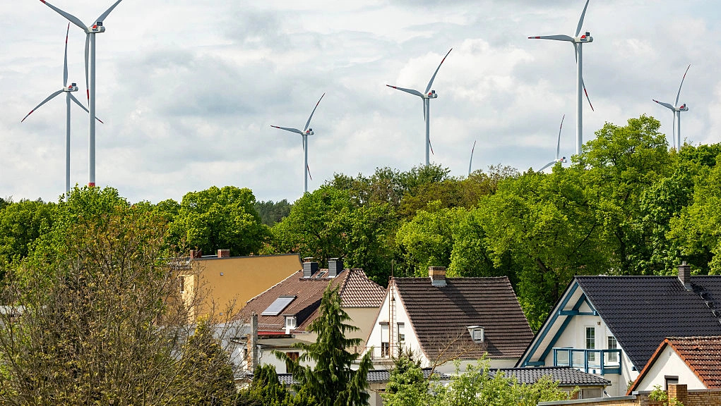 Heatwave tests solar efficiency as Europe faces power strain