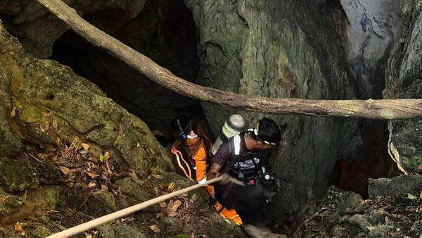 Erleichterung in Laos: Fünf Goldsucher in überfluteter Höhle lebend ...