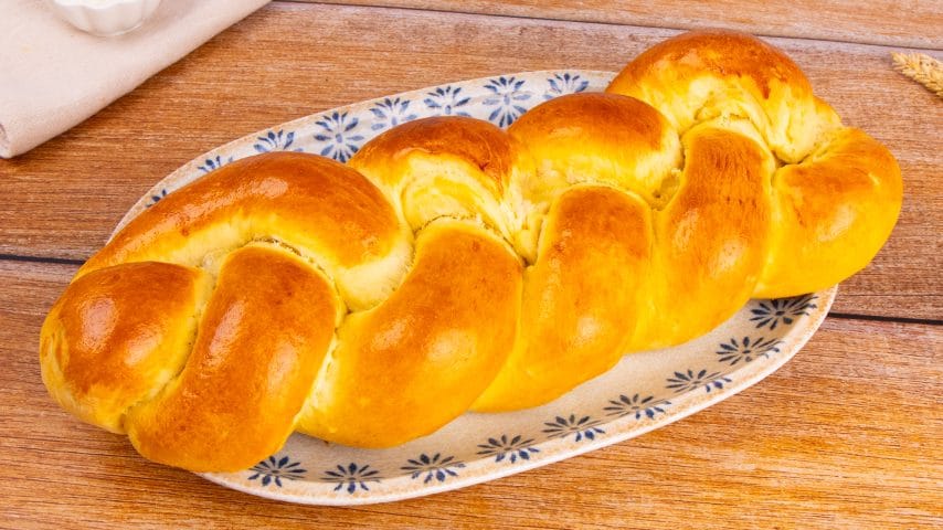 Treccia pain brioche farcita: il lievitato soffice e saporito!