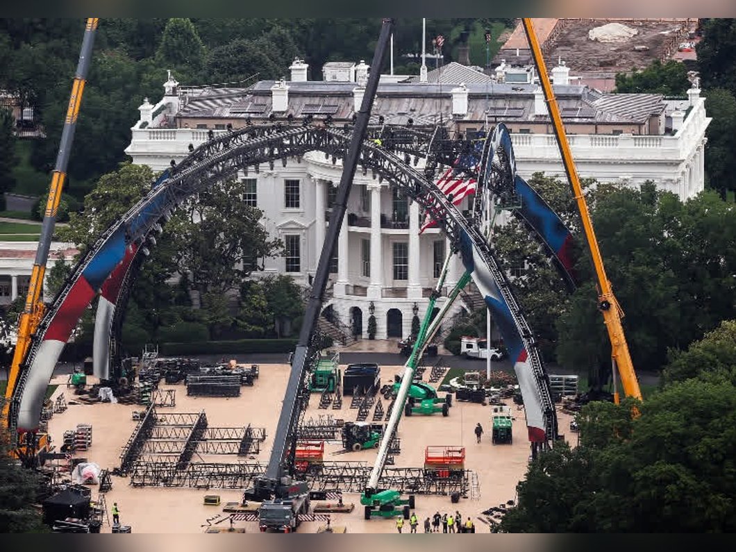 Donald Trump is having a UFC arena built in front of the White House
