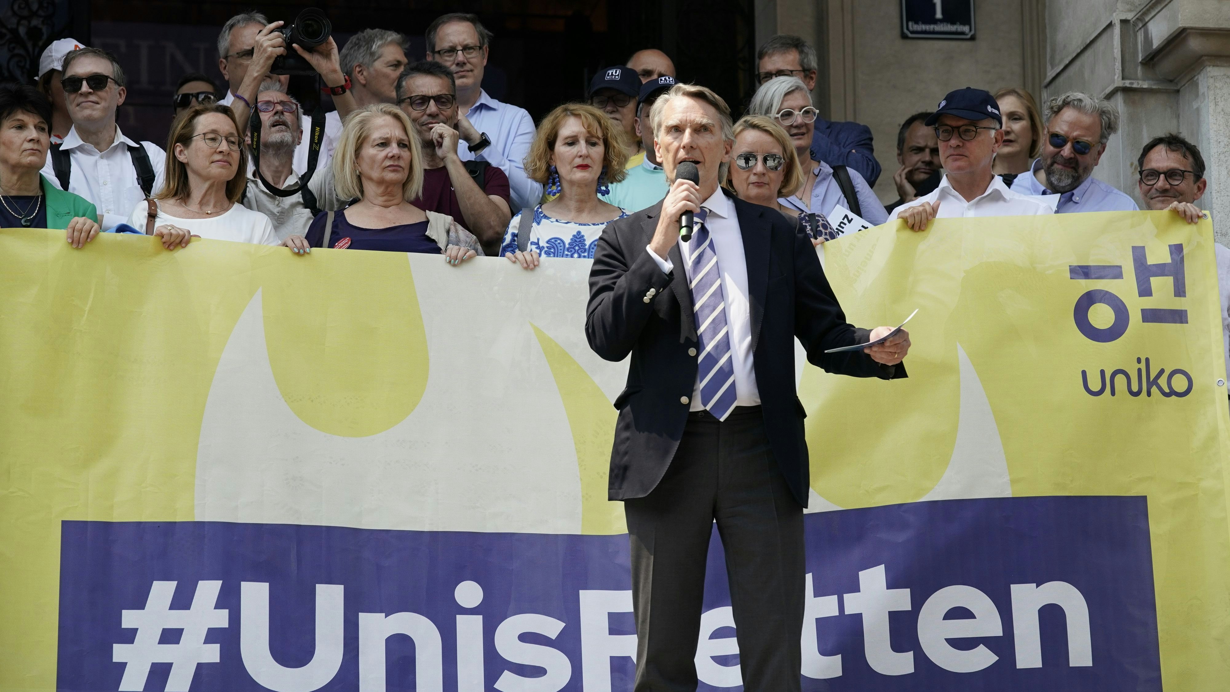 „Meine Geduld ist zu Ende“: Uni-Rektor rechnet ab