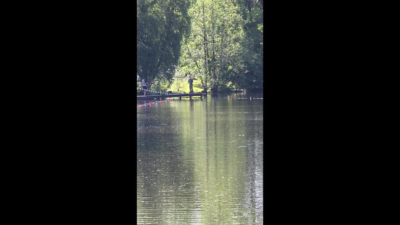 Watch record-breaking throw at stone skimming championships held in Wales
