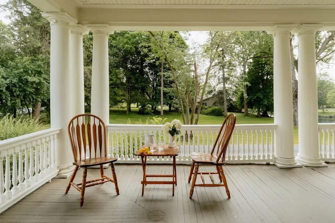 The 5 most inviting front porches in America (and 4 that went ...