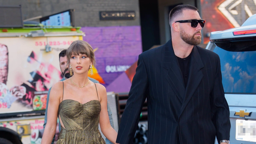 Kelce’s authenticity and wedding rules spark mixed reactions