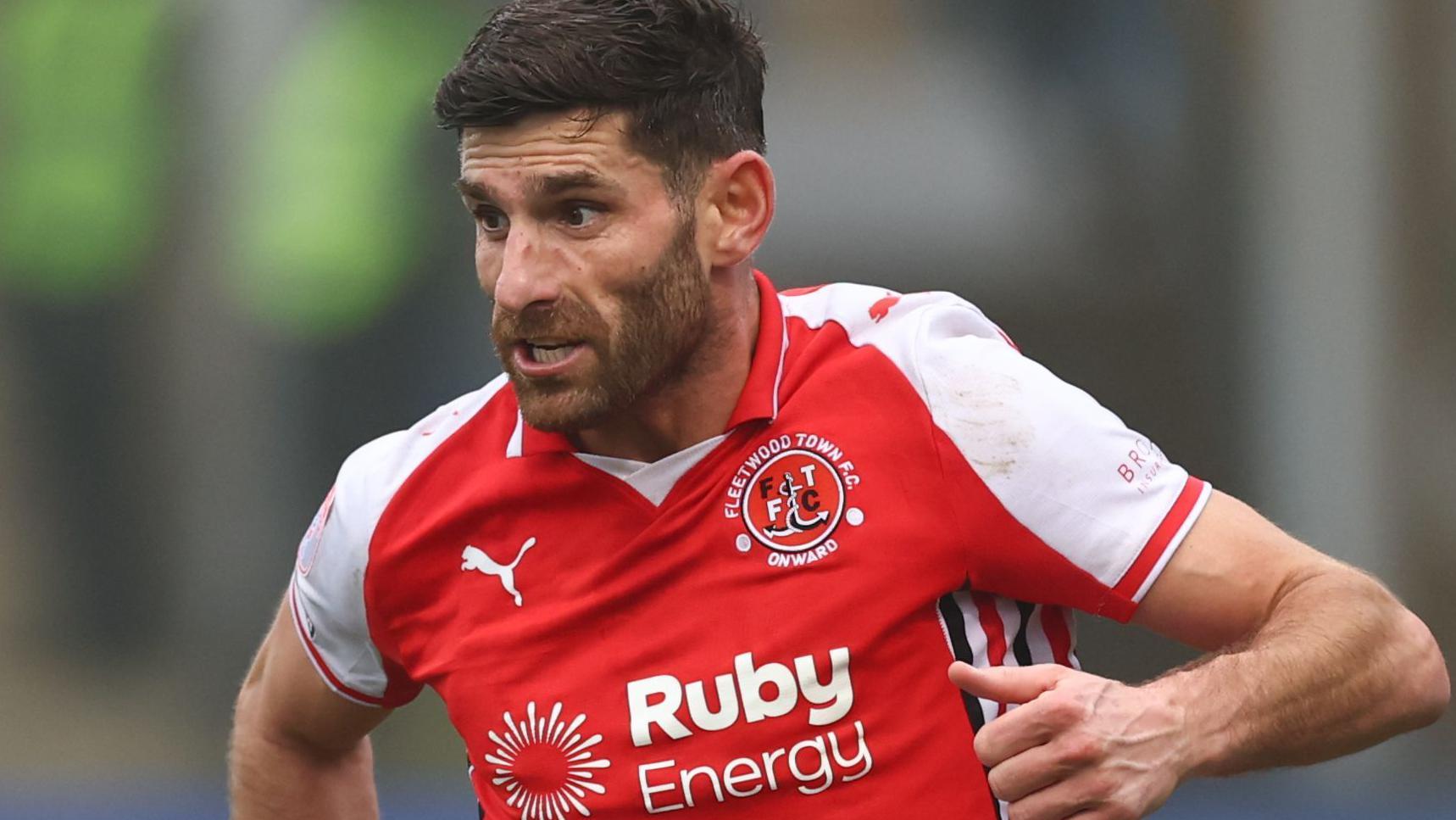 Veteran striker Evans extends Fleetwood stay