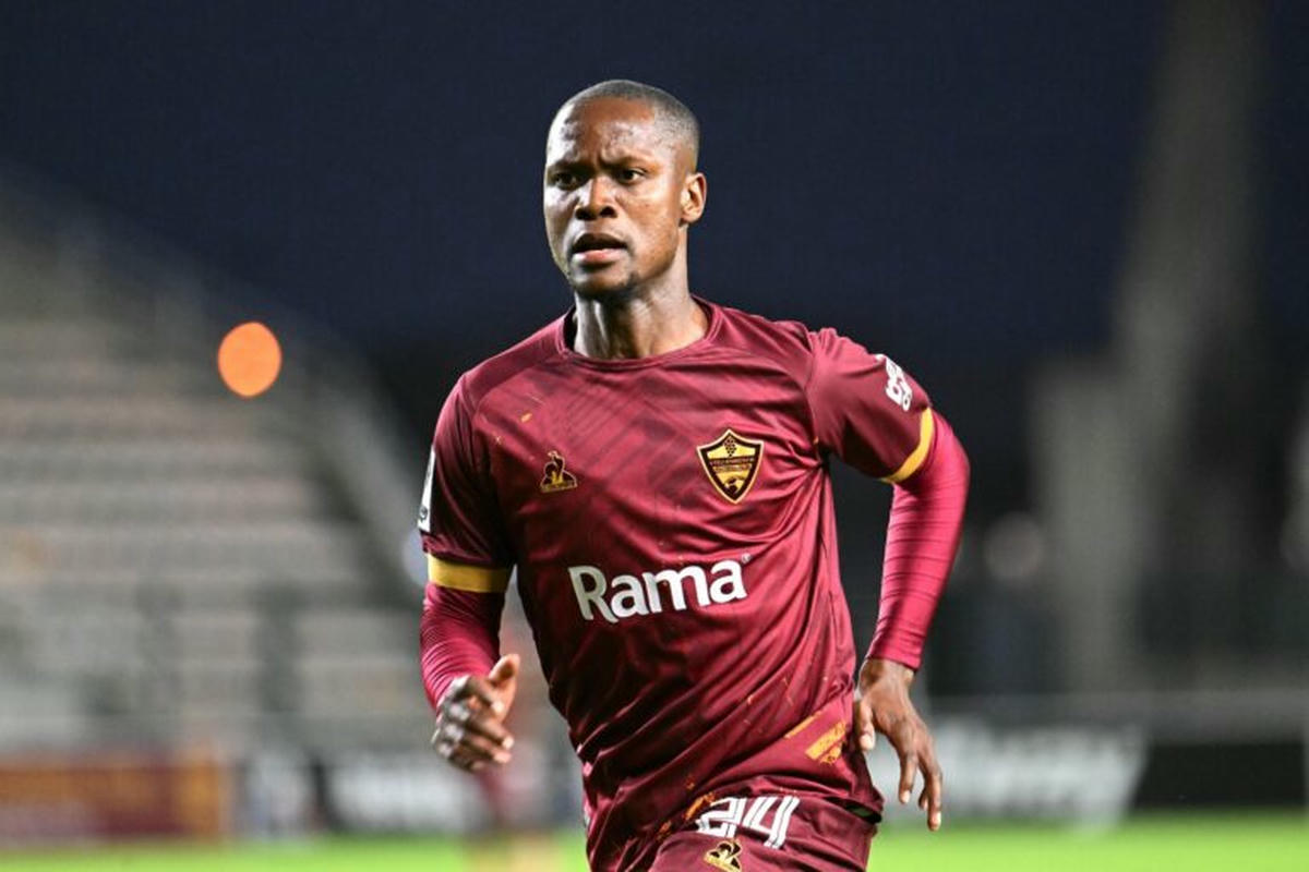 Moloisane leaves Stellies, Kaizer Chiefs favourites to sign him