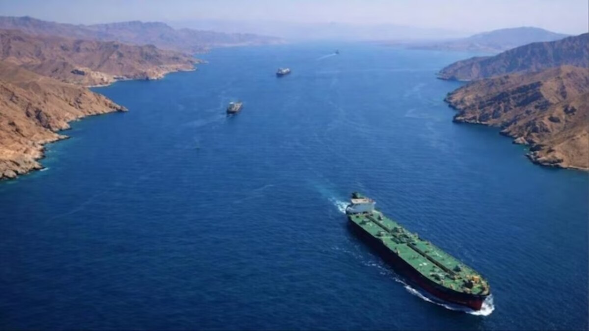 US Army may pull back from region, no Hormuz blockade: Iranian media ...