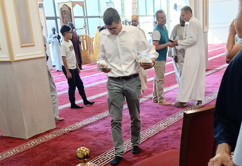 Verso il ballottaggio. Boscagli in moschea, Avs: "Incoerente"