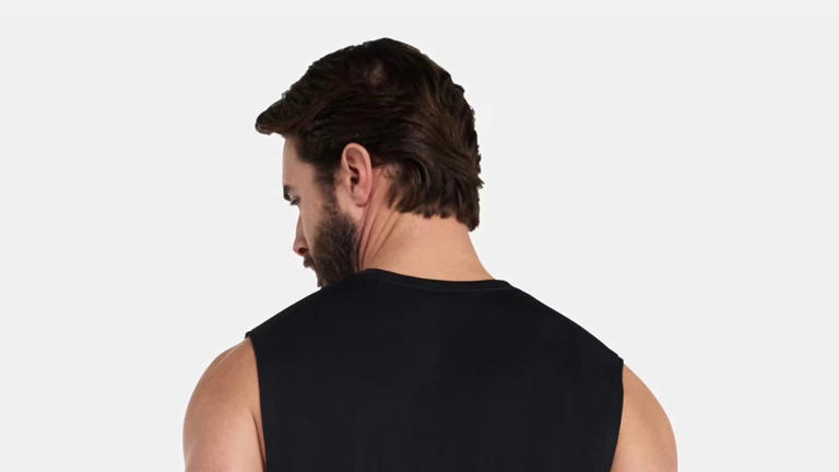 Walmart’s best-selling sleeveless muscle tees are now just $3