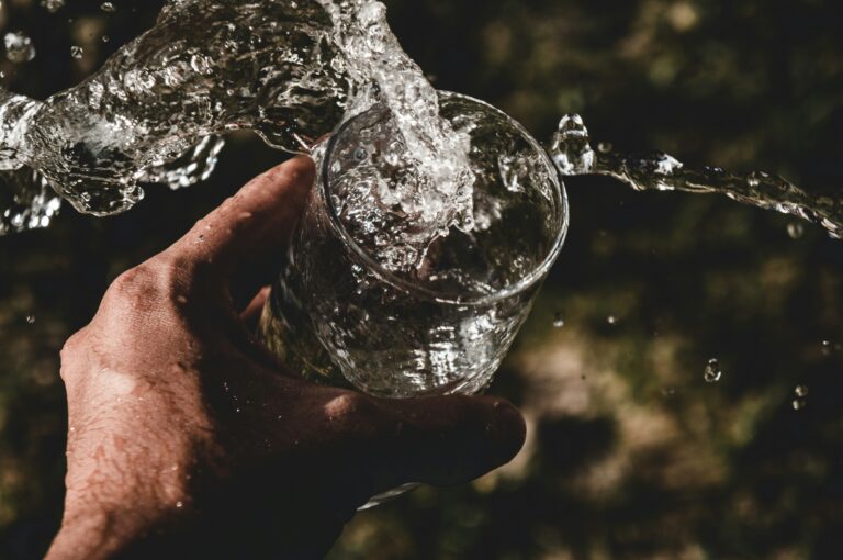 Belgen hebben moeite om hun dagelijkse drinkdoelen te halen