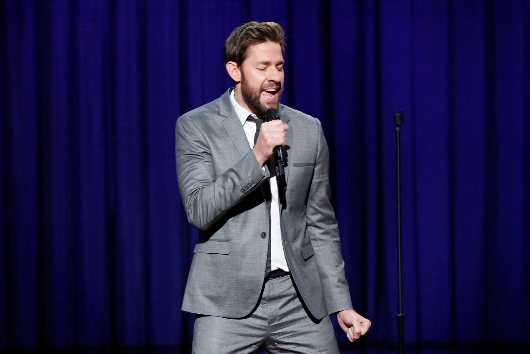 John Krasinski's "I'll make love to you" lip sync had Jimmy Fallon's ...