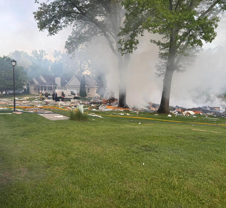 Comstock Park home explodes killing 1, injuring another