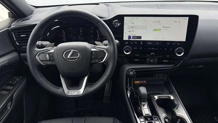2026 Lexus NX 450h+: 3 pros and 2 cons