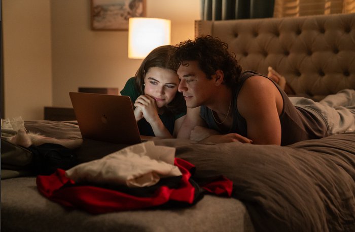 Off Campus star Ella Bright defends 9-year age gap with costar Belmont ...