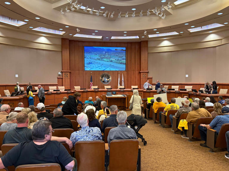 'People over powerlines:' Temecula residents voice opposition against ...