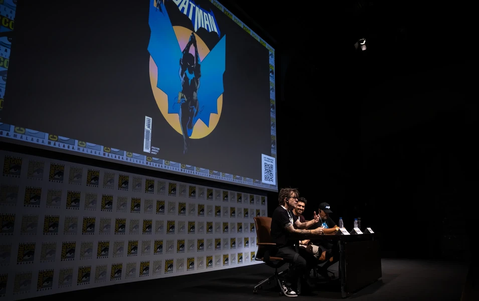 New blue bat logo and icy set hint at Batman sequel shift