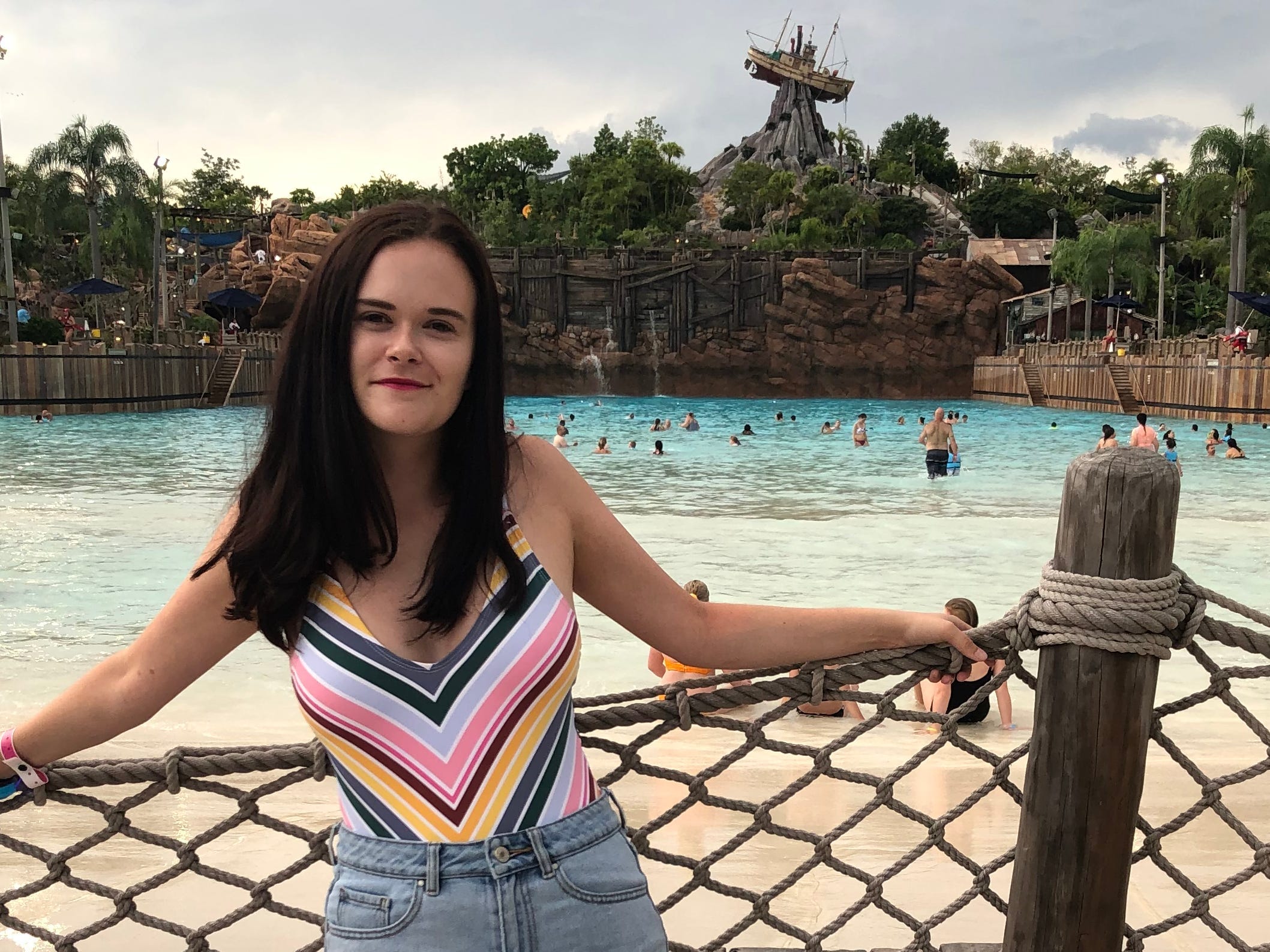 I grew up living 2 miles from Disney World. Here are 8 things I wish ...