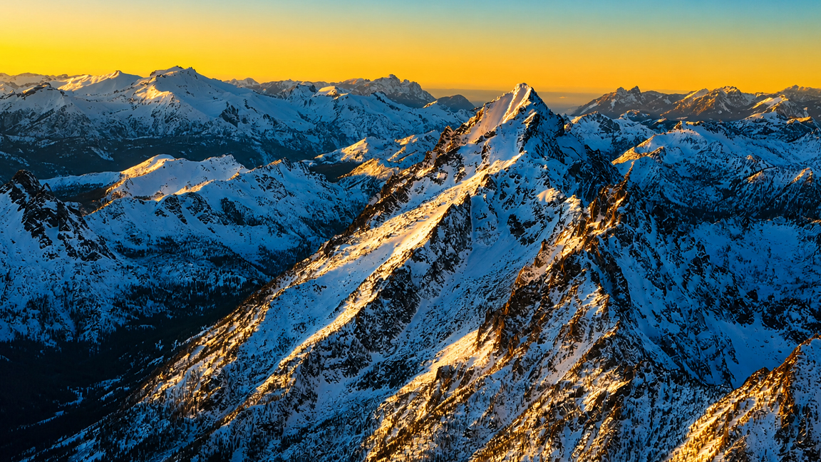 Few people ever see the peaks glow like this
