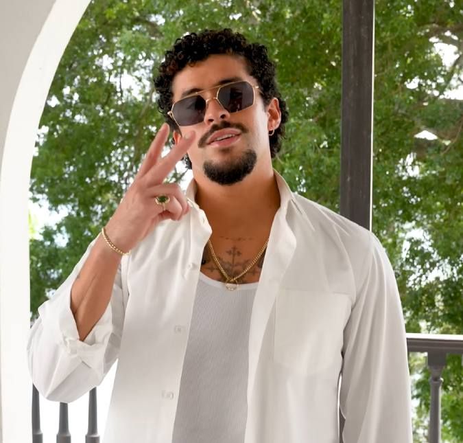 Bad Bunny dublará personagem no novo filme de Toy Story 5