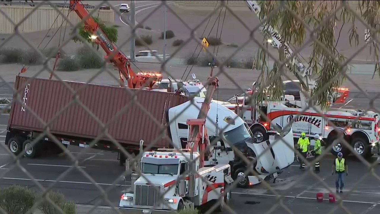 Crash prompts closure on I-10 near Mini Stack