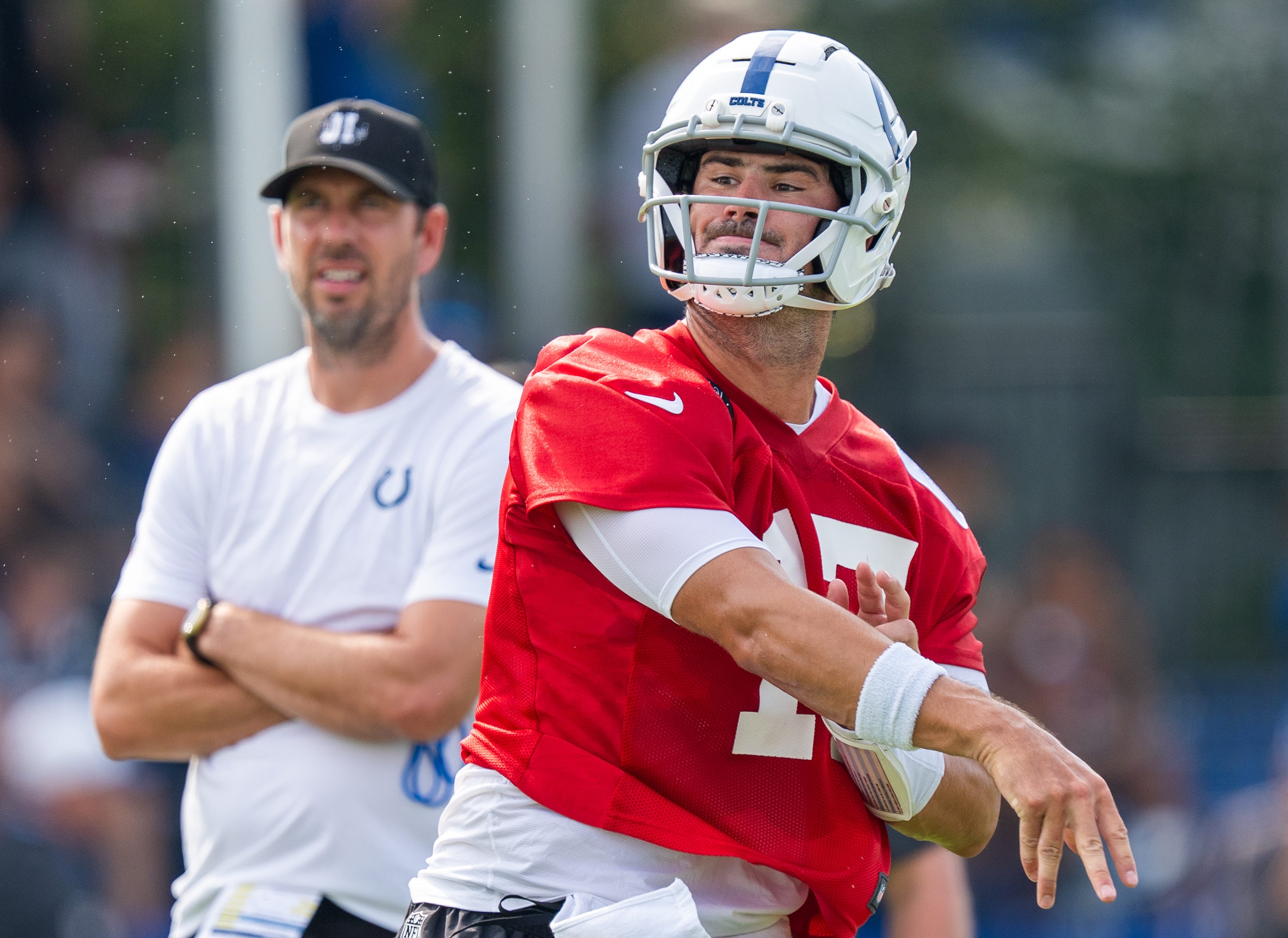 Watch QB Daniel Jones throwing to receivers at Colts OTAs