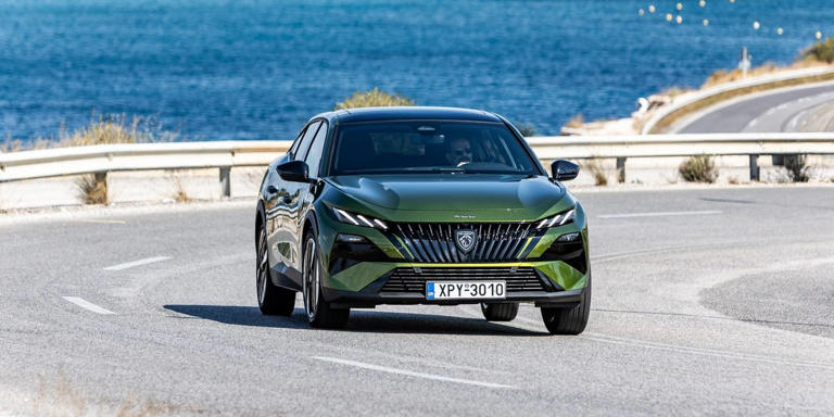 Νέο Peugeot 408: Διαθέσιμο στην Ελλάδα από 26.900 ευρώ