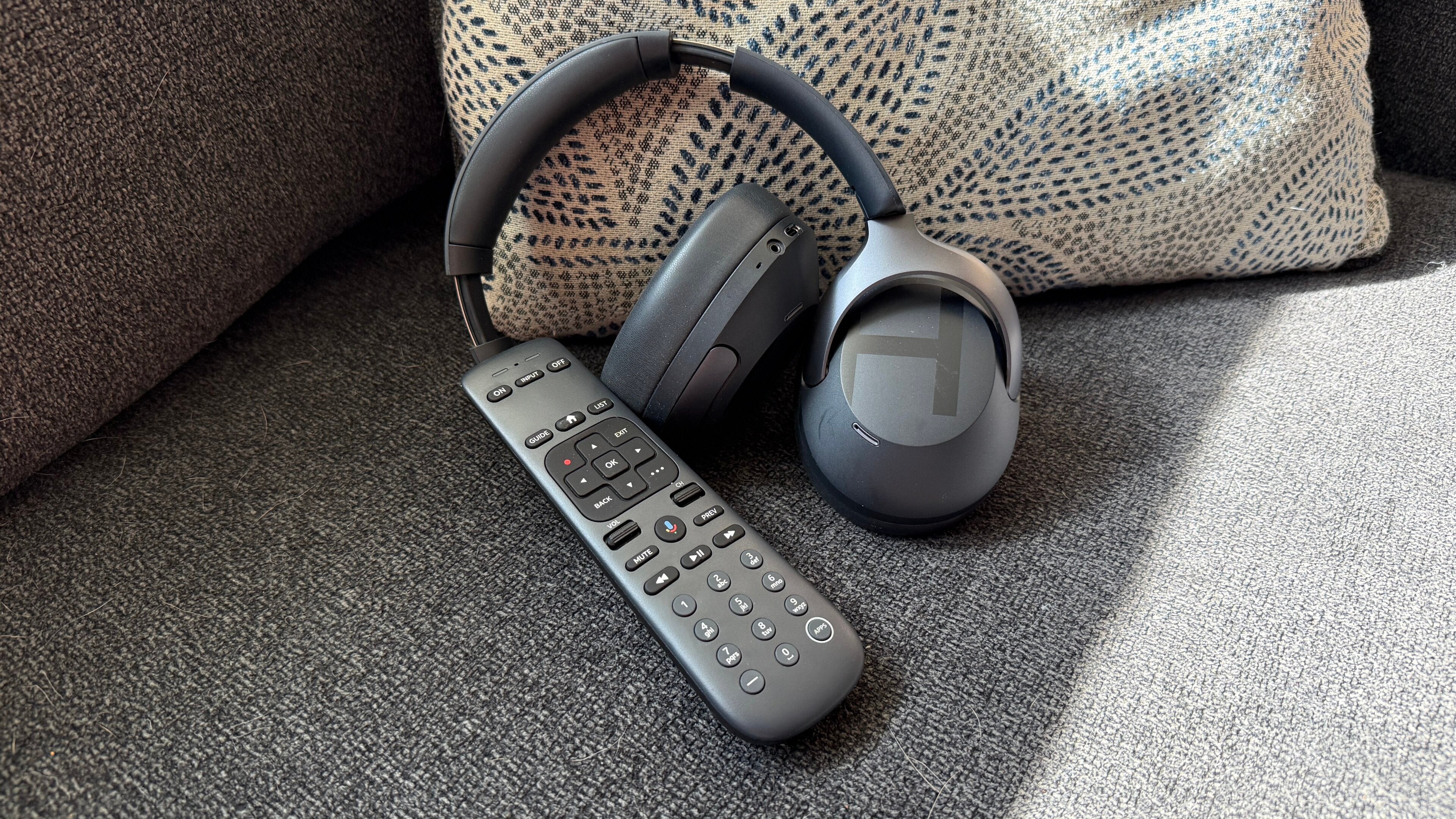 Use Bluetooth headphones with your Gemini Air for ultimate private ...