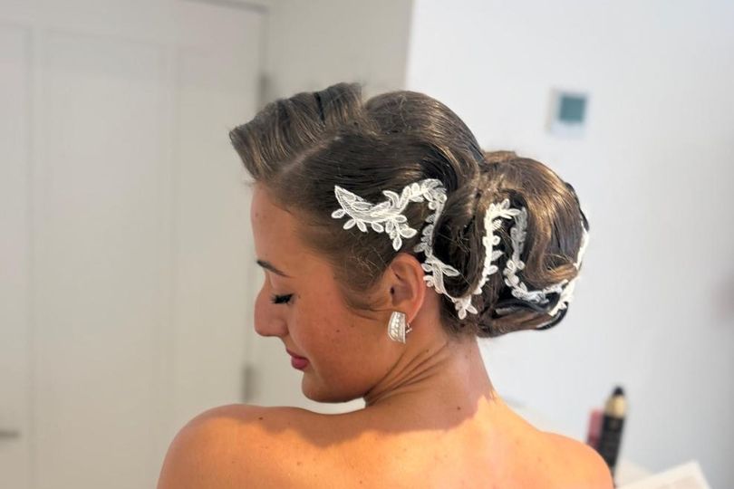 Glam team behind Venezuela Fury's wedding share £9.50 product that ...