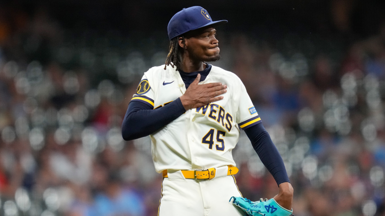 Brewers' Pat Murphy calls out Abner Uribe for 'unacceptable' gesture ...