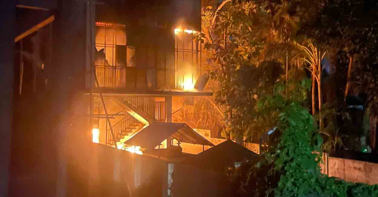 Major fire breaks out at Kayamkulam shopping complex