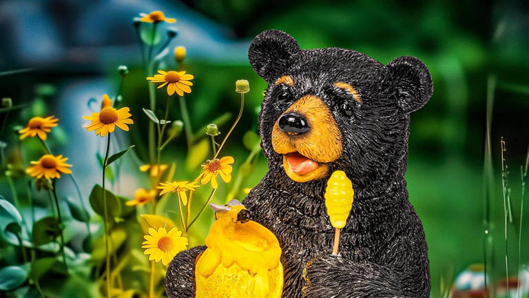 Amazon offers $19 solar light statues in 3 adorable animal designs for ...