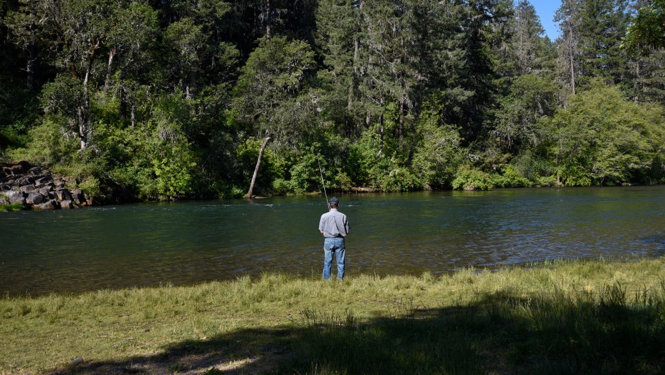 Oregon hunting and fishing ban initiative meets signature mark